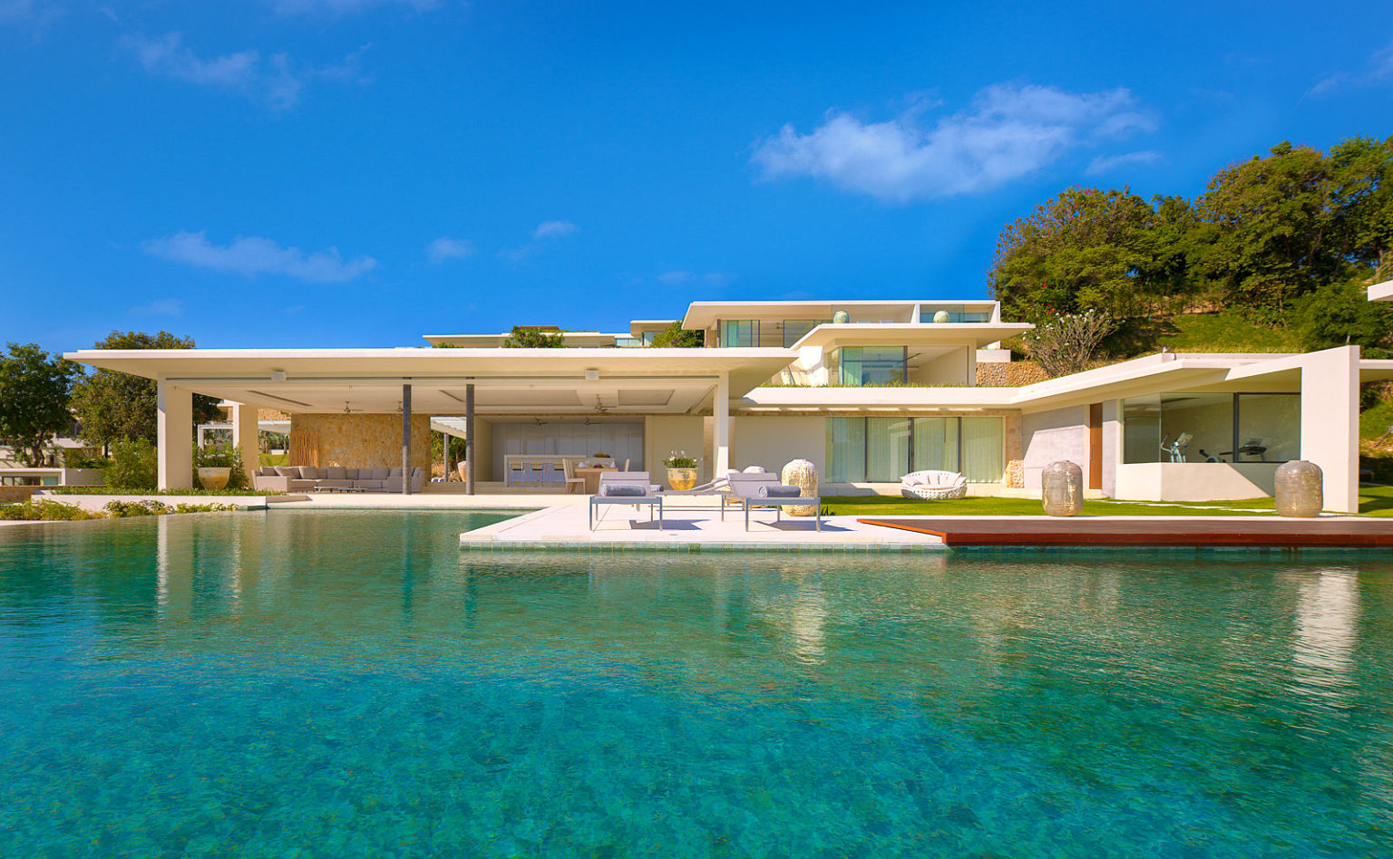 Tribeca Pool Tiles - Hin Saeng Nakorn Co., Ltd